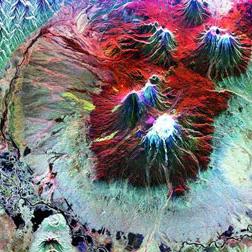 Igneous Rock Compositions and Plate Tectonics