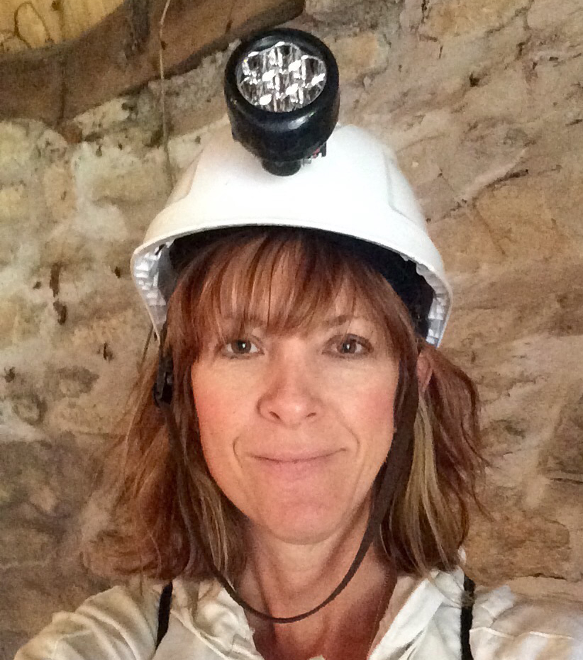 Headshot_Jennifer Roberts